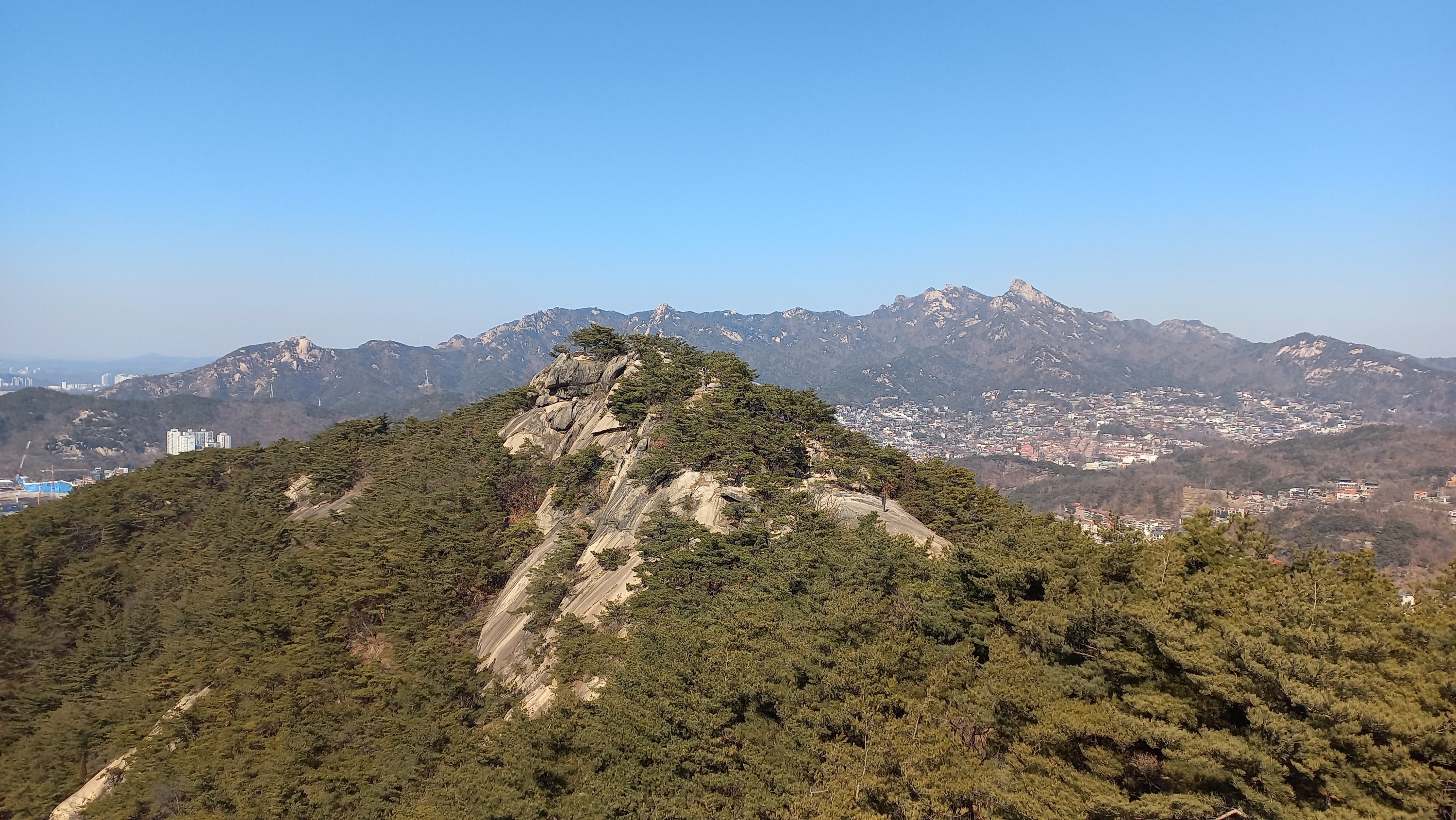 Hiking Inwangsan in Seoul – Lingo in Transit